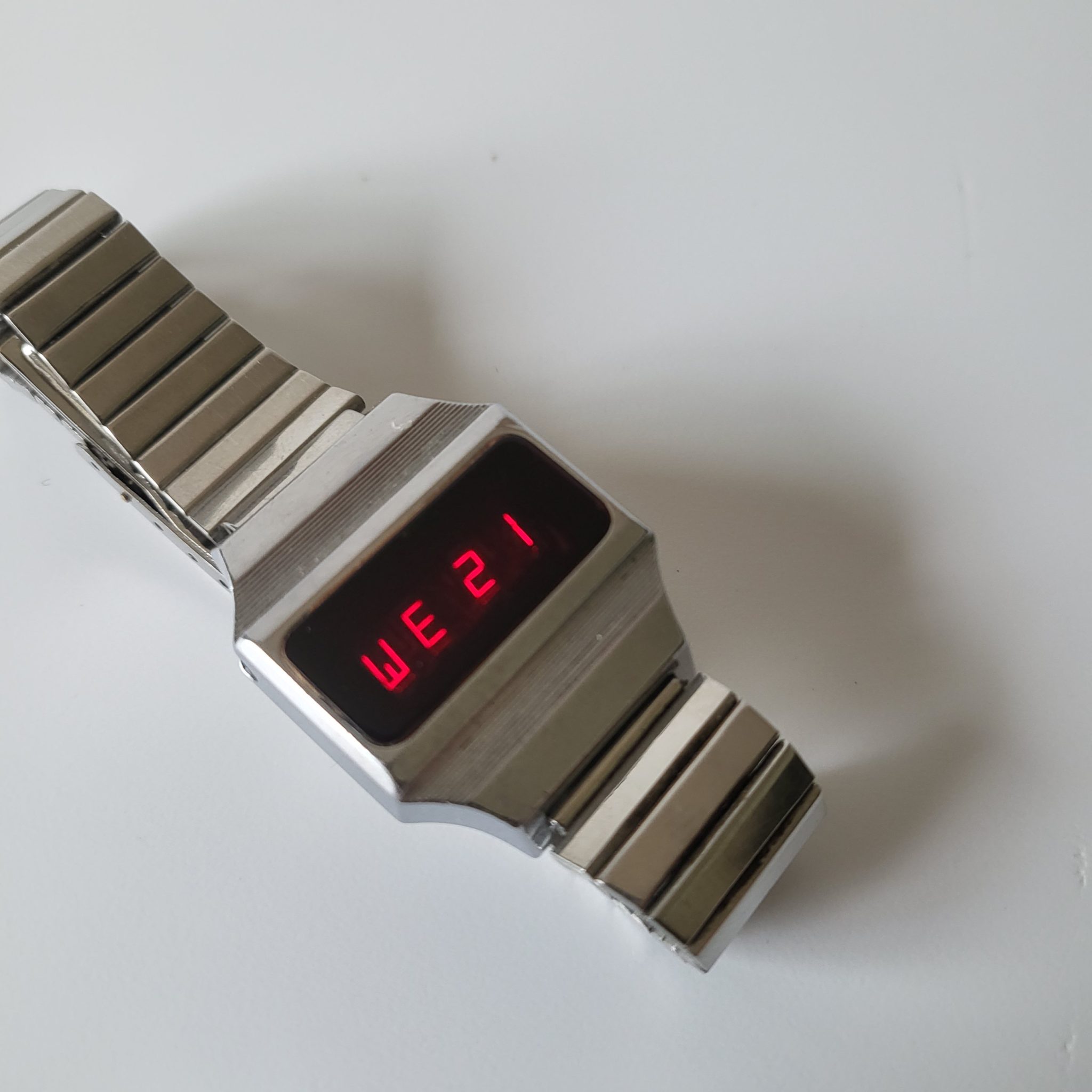 Vintage Rare 1970s TIMEX SSQ F-Cell Red LED Retro Chrome Digital Watch ...